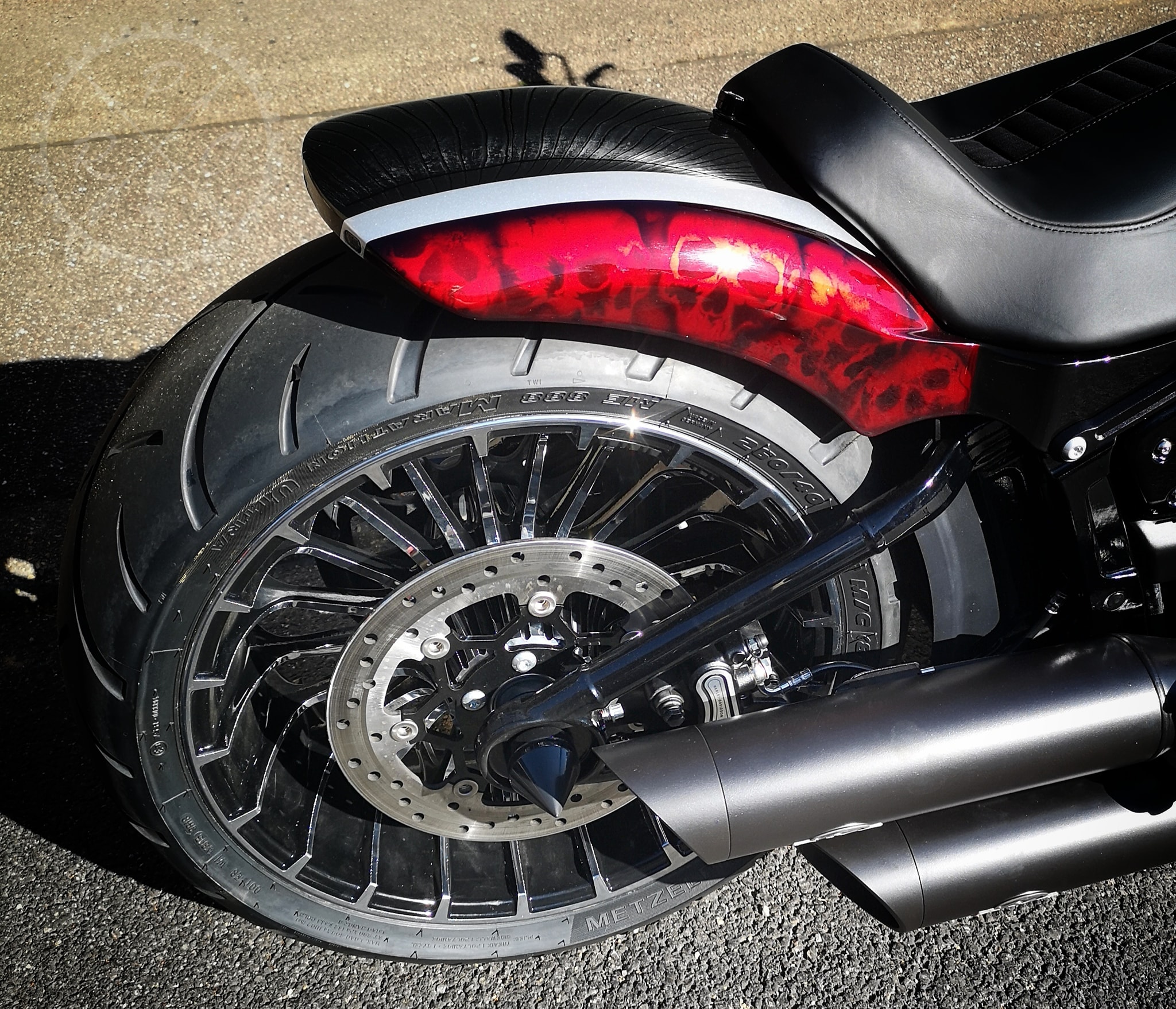 Harley Davidson Breakout Custom-Paintjob - Rat-Pack-Custom