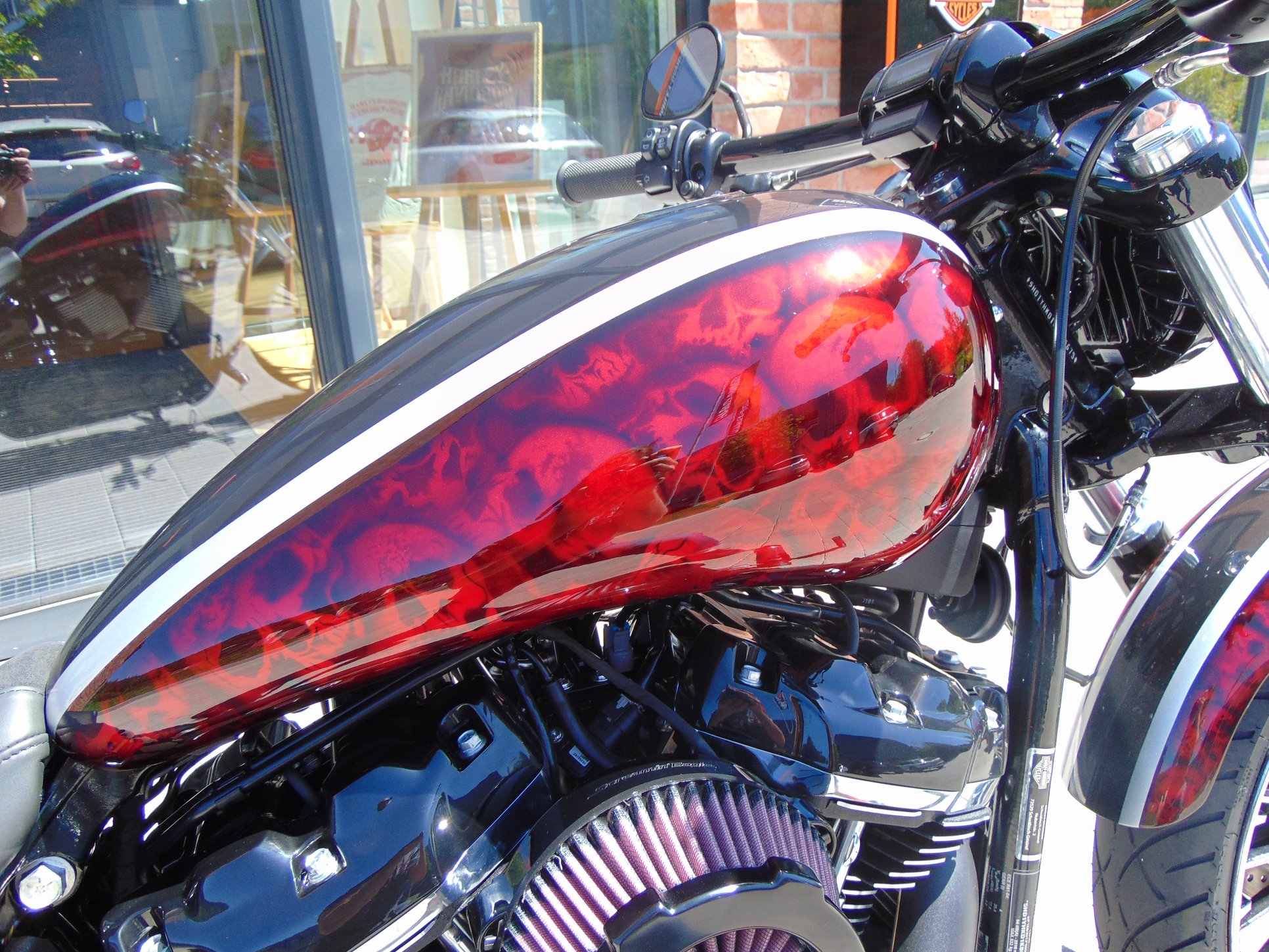 Harley Davidson Breakout Custom-Paintjob - Rat-Pack-Custom